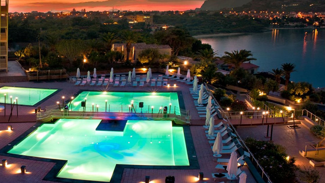 Hotel Domina Zagarella Sicily | Schindler Italia